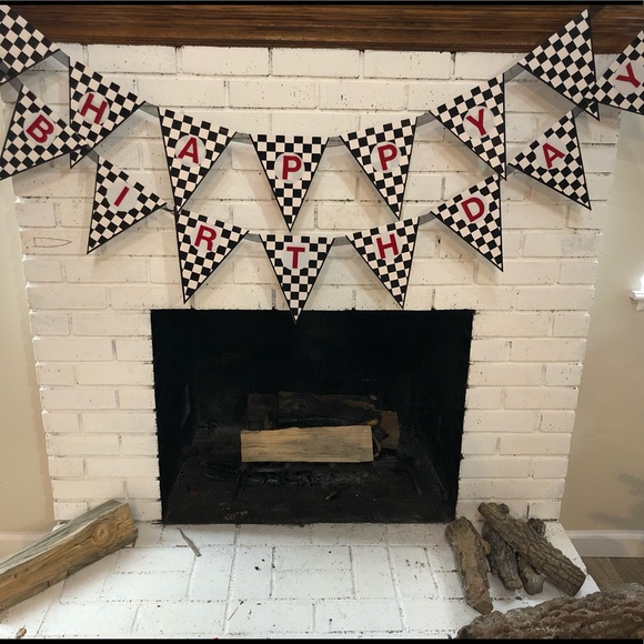 Party Supplies | Happy Bday Banner And 8 Party Hats Checkered Theme ...